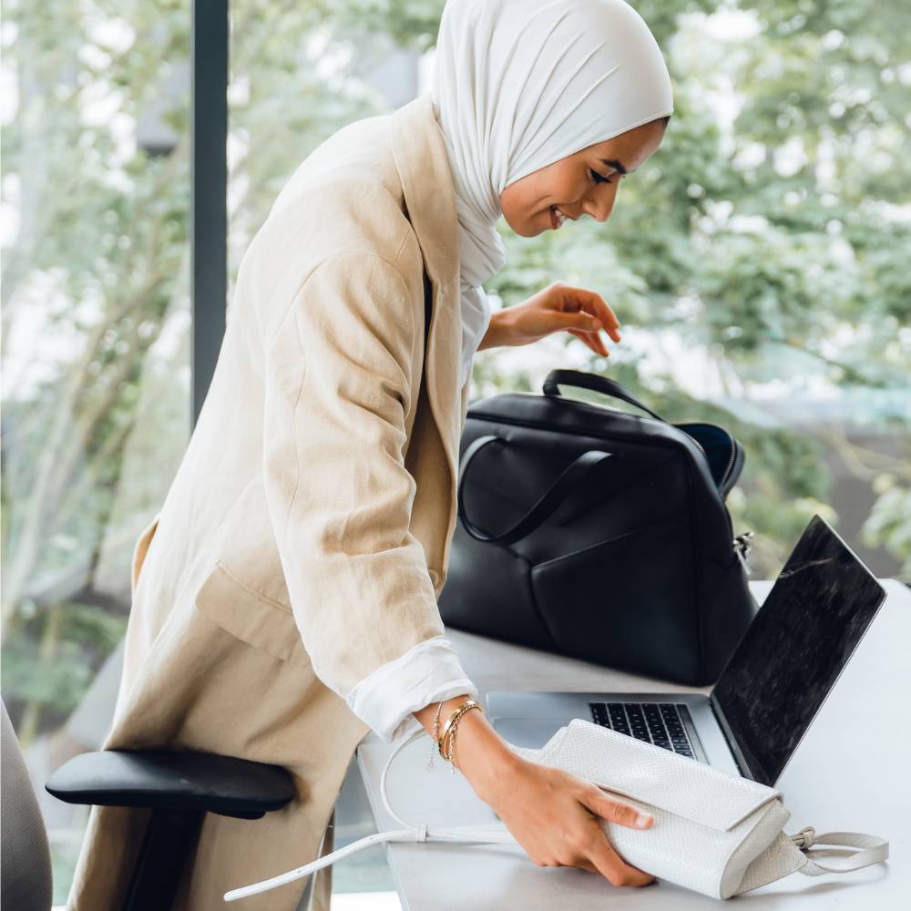 Long-lasting work bags: what my bag looks like after 700 days – Kaai ...