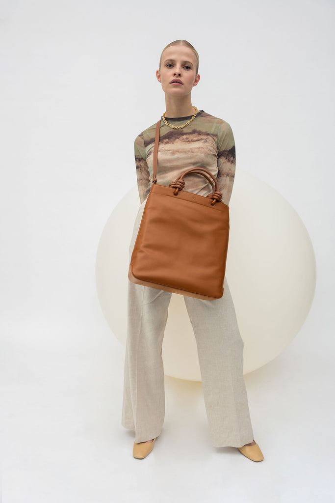 Loop - nappa cognac – Kaai Bags | North America